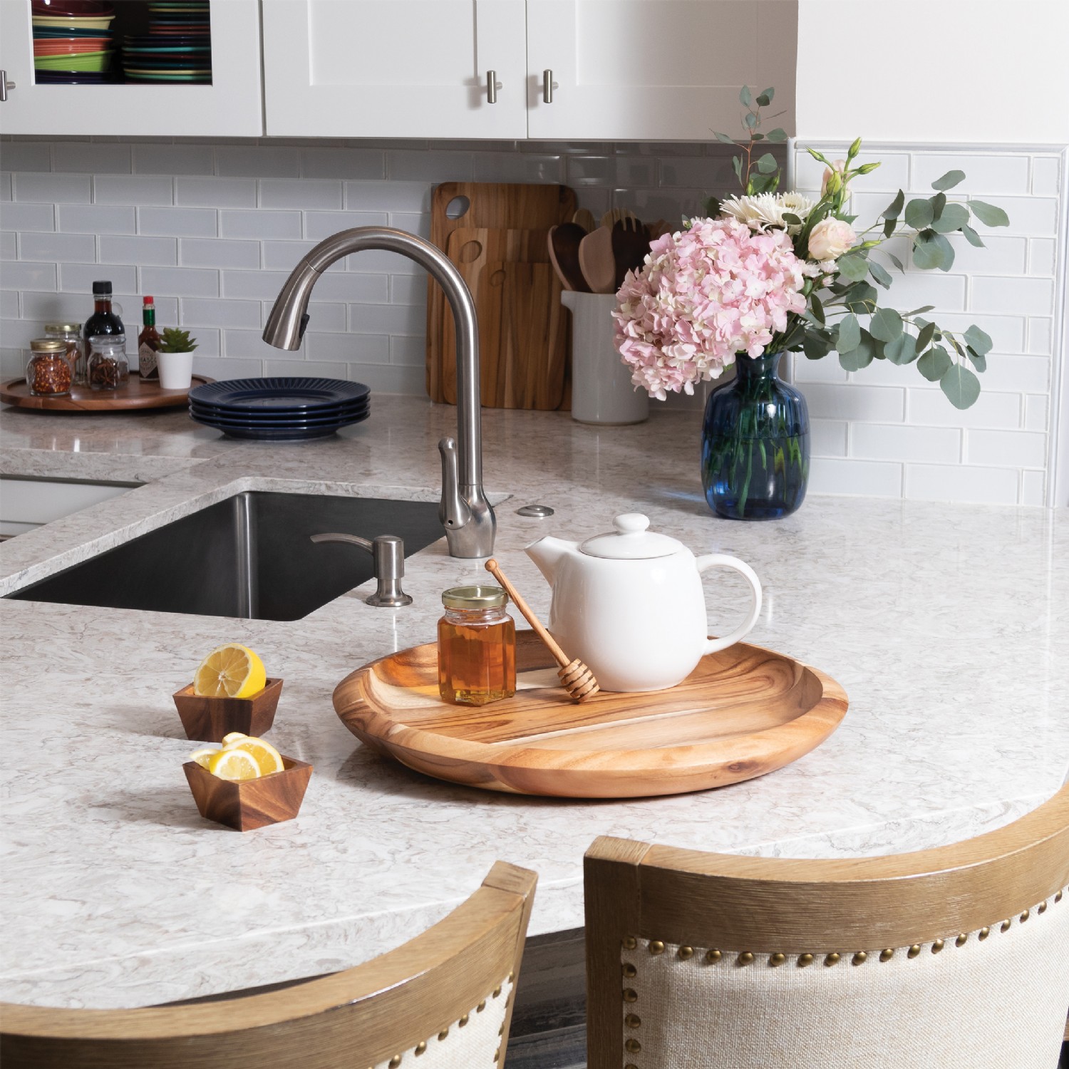 Acacia Grand Centerpiece Platter | Lipper International