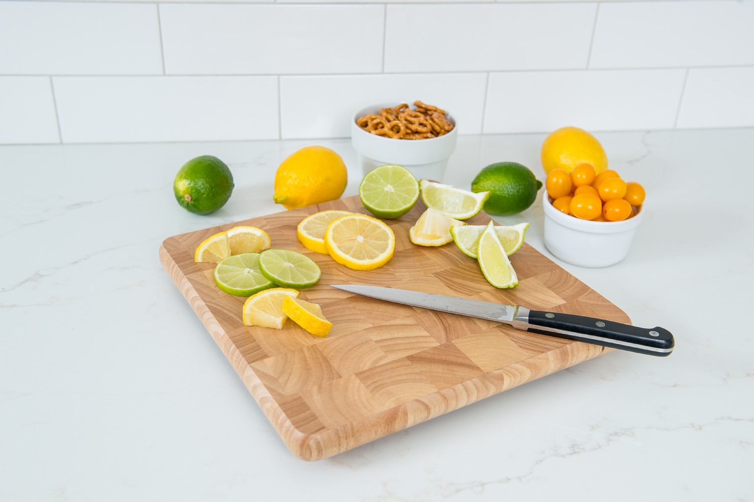 Rubberwood Square End-Grain Chopping Block | Lipper International