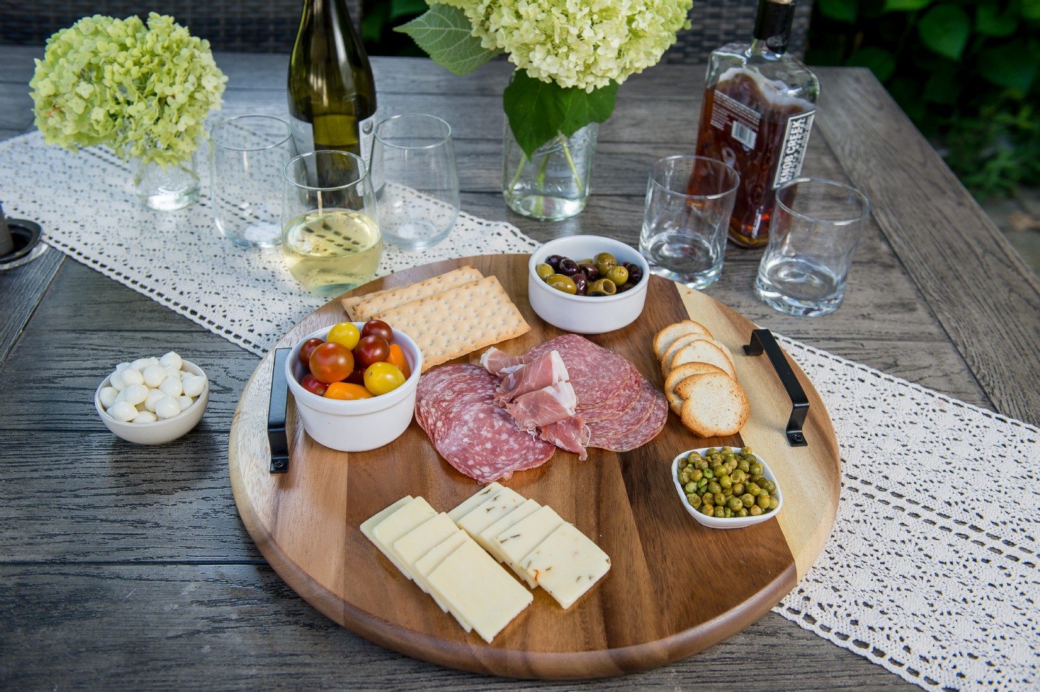 Acacia Round Serve Board with Handles | Lipper International