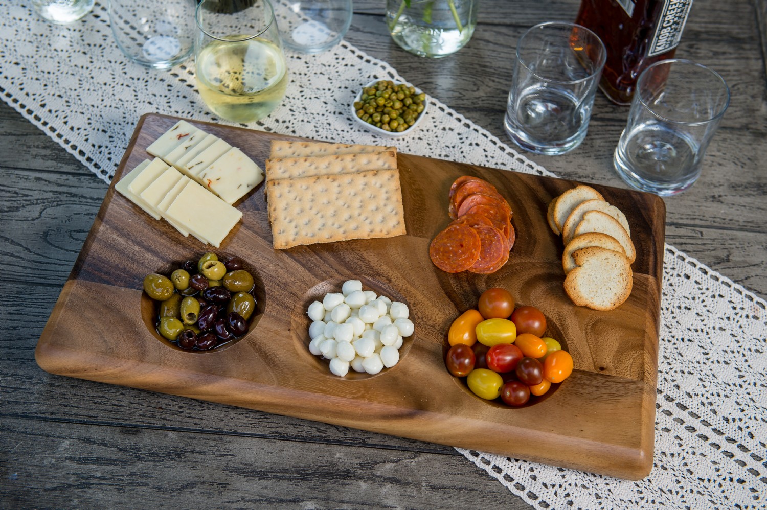 Acacia 3-Dip Serve Board | Lipper International